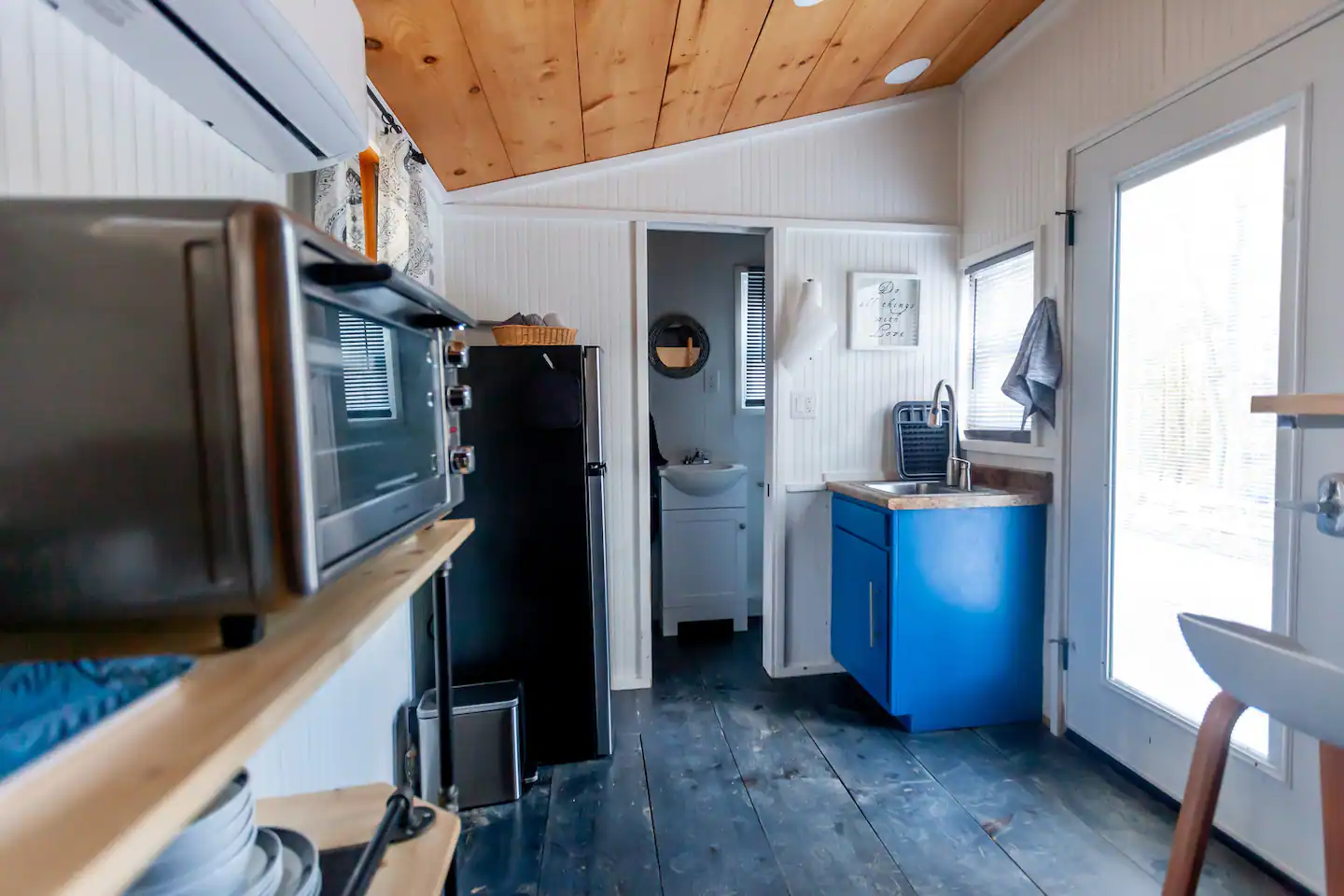 Burrow Tiny Home – The Farmstead Mill Spring
